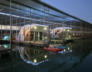 Luxury Floating Hotel Suites - Love and Boat